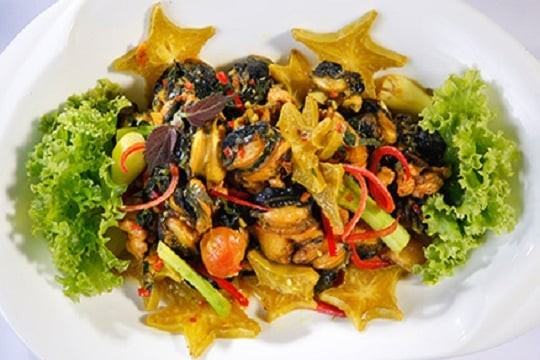 Đổi vị cho bữa tối với ốc xào khế ăn là mê