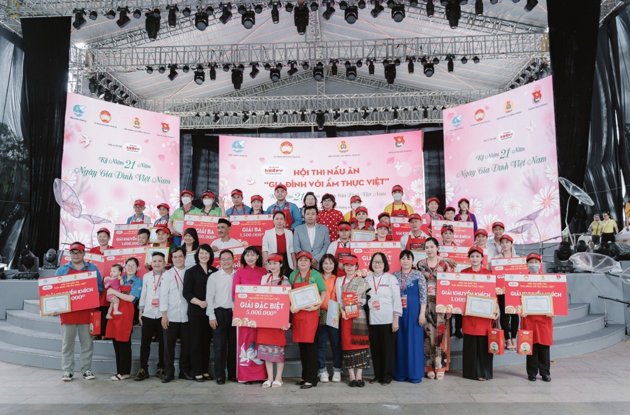 Công ty Cổ phần Janbee - Nhà tài trợ chính cuộc thi "Gia đình với ẩm ...