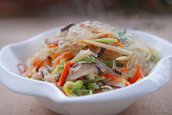 Cách làm miến xào thập cẩm ngon mềm, dễ ăn